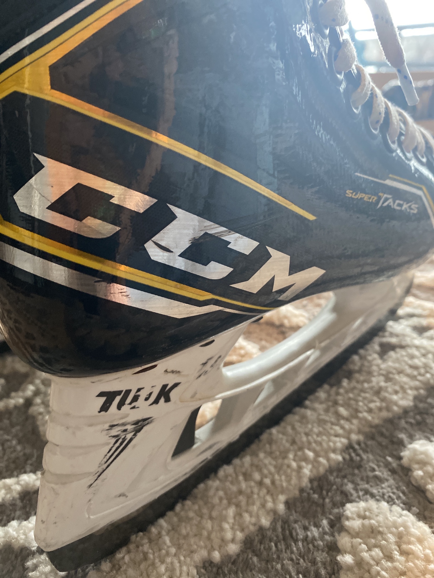 Senior CCM Regular Width Pro Stock Size 6.5 Super Tacks AS3 Pro Hockey ...