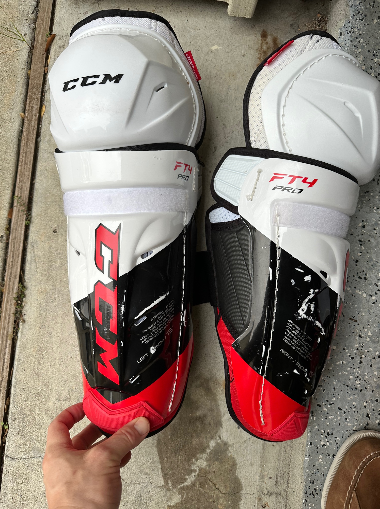 Used CCM Jetspeed FT4 pro Shin Pads | SidelineSwap