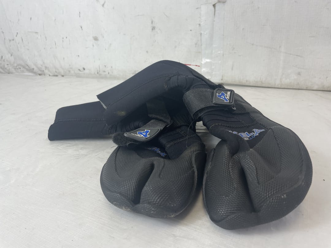 Used Xcel Titanium 3.0 Mens 9 Wetsuit Booties | SidelineSwap