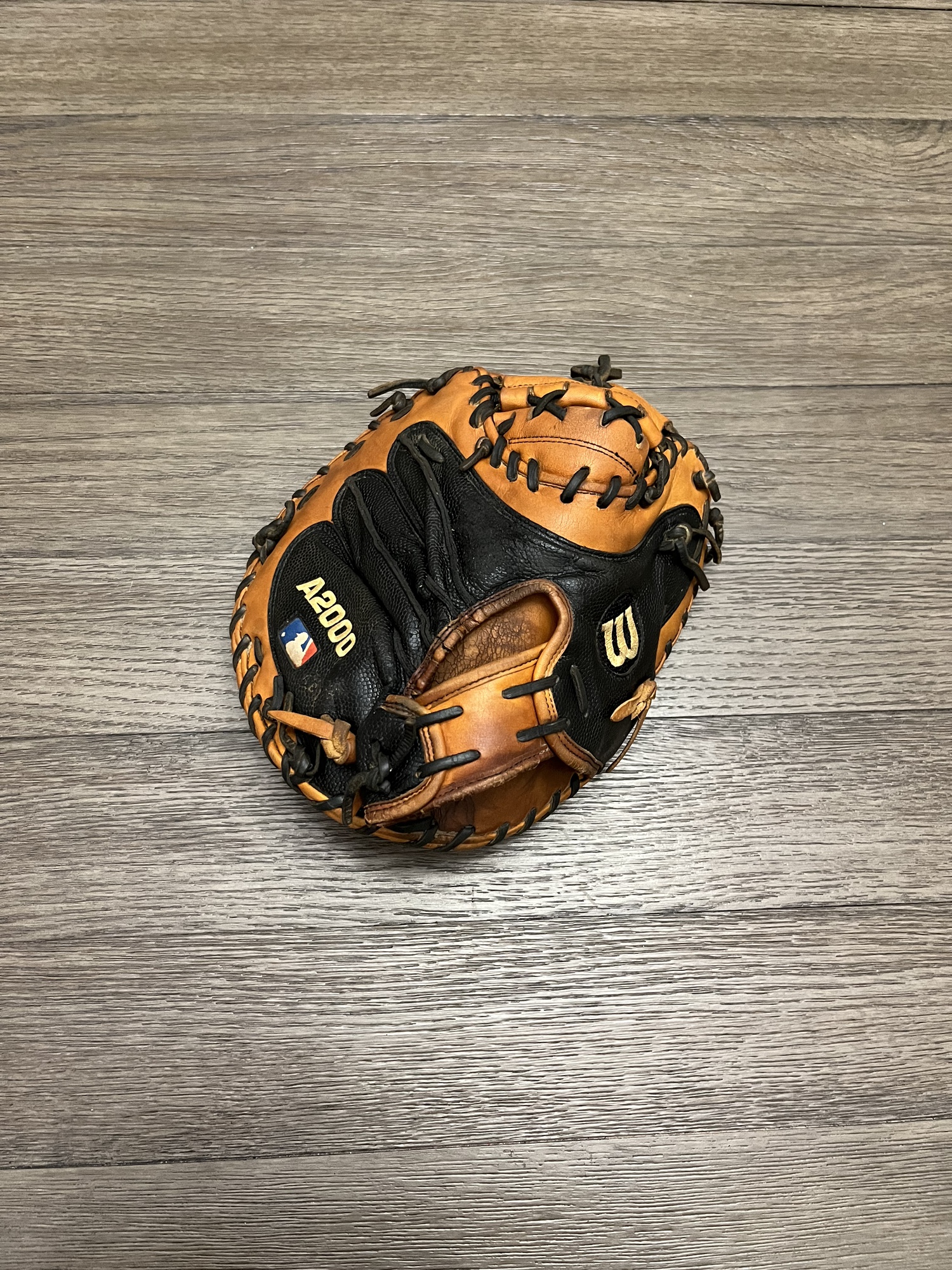 Wilson A2000 1790 34” Catchers Mitt | SidelineSwap