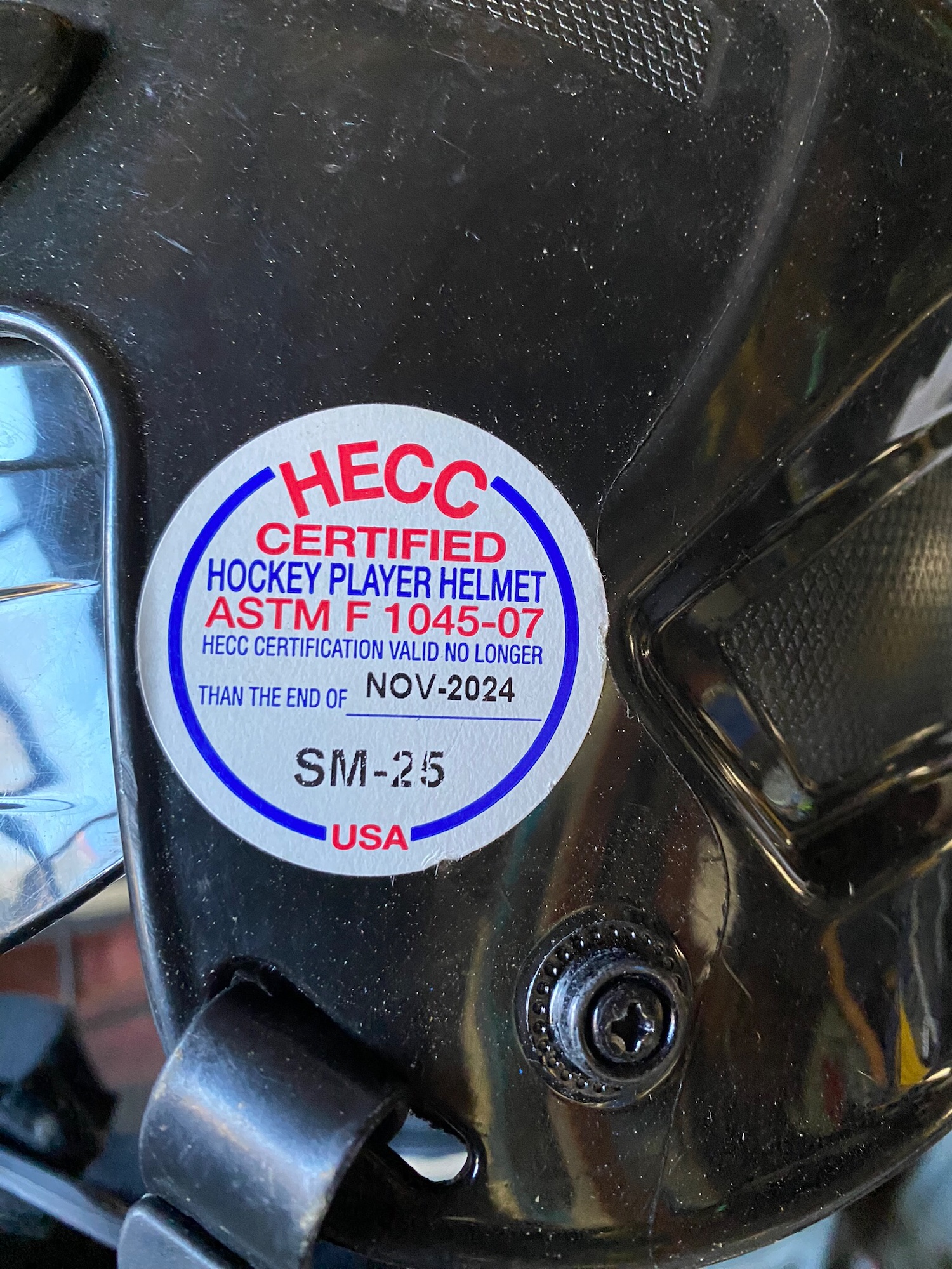 Used Medium CCM FL40 Helmet | SidelineSwap