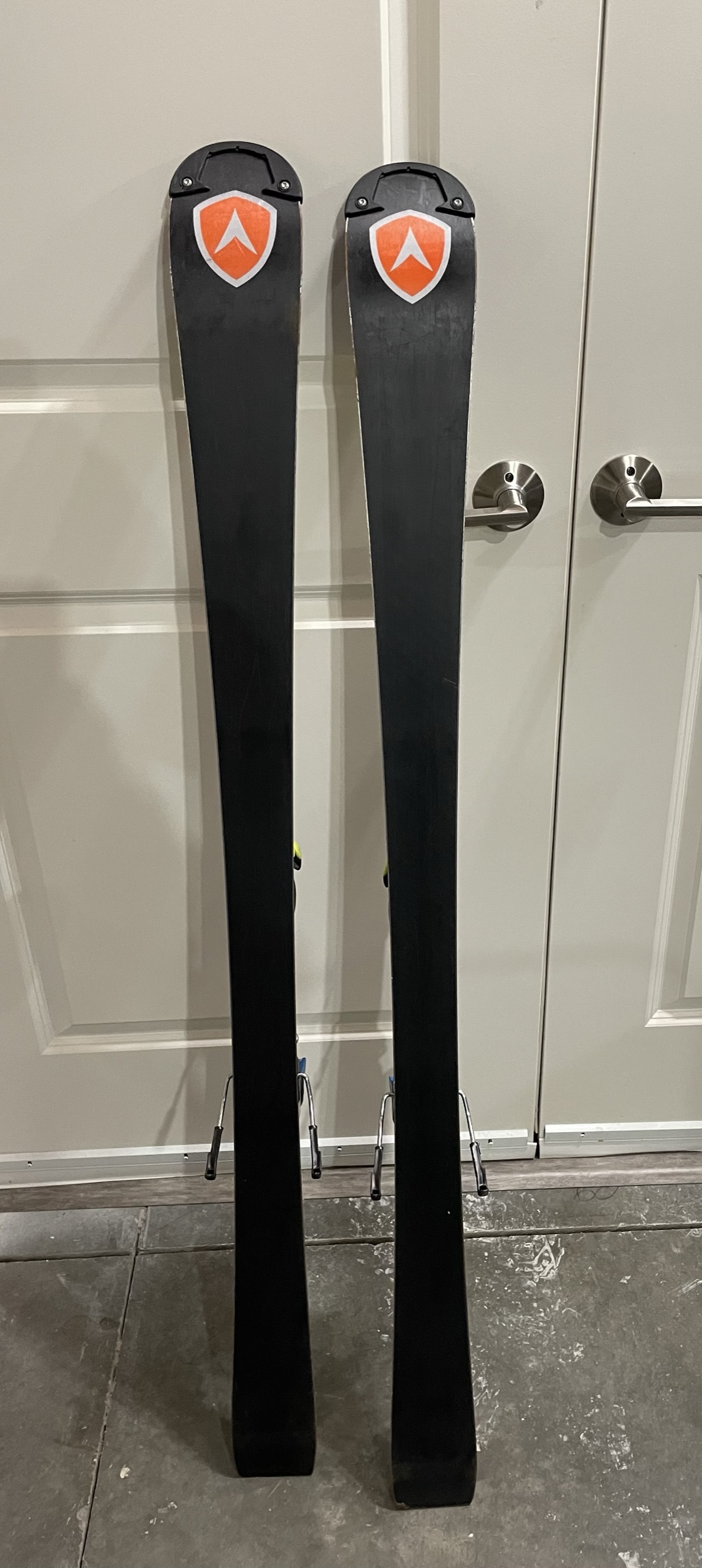 Dynastar Team Omeglass World Cup 132 cm Skis With Bindings Max Din 10 | SidelineSwap