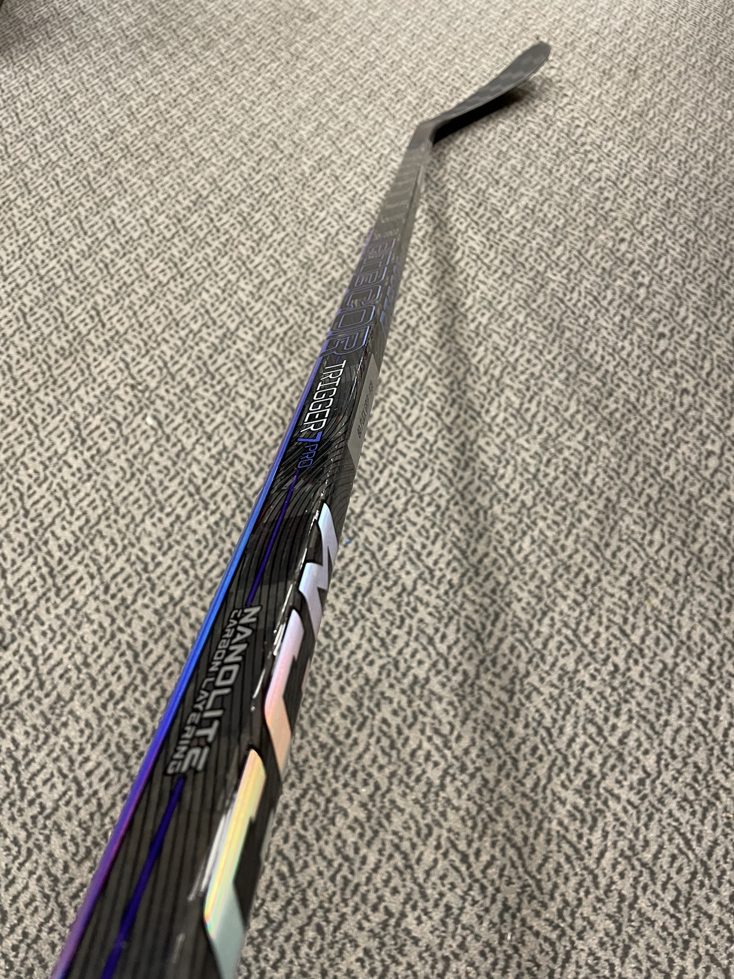 CCM Trigger 7 Pro 80 flex P28 curve right hand stick | SidelineSwap