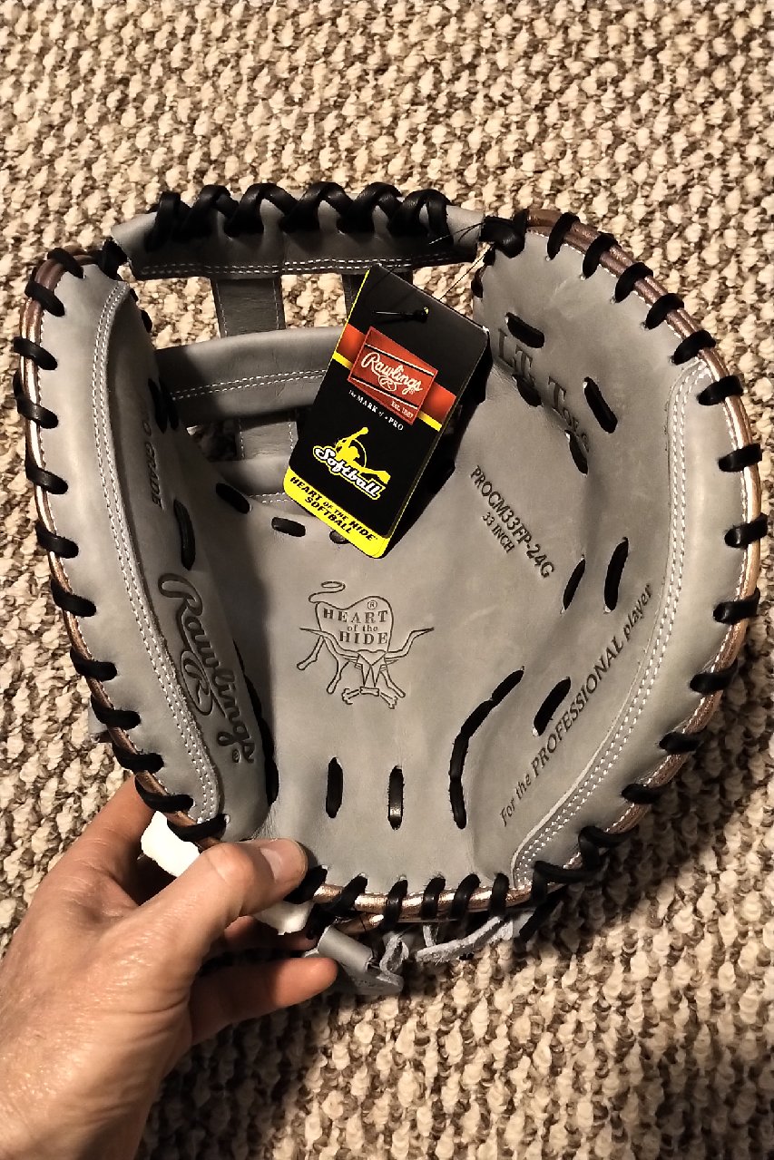 New Rawlings Catcher's Heart of The Hide Softball Glove 33" | SidelineSwap