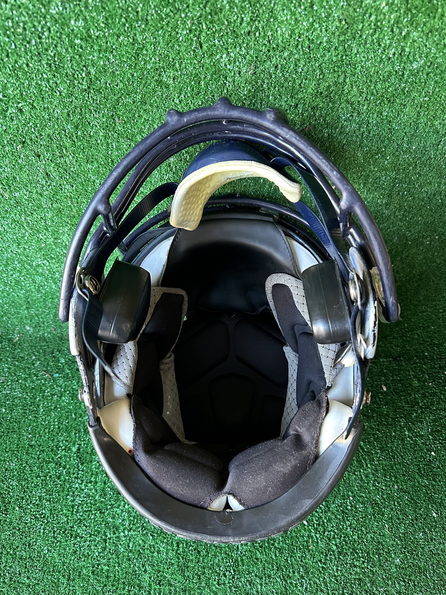 Adult Medium - Riddell Speed Football Helmet - Navy Blue | SidelineSwap