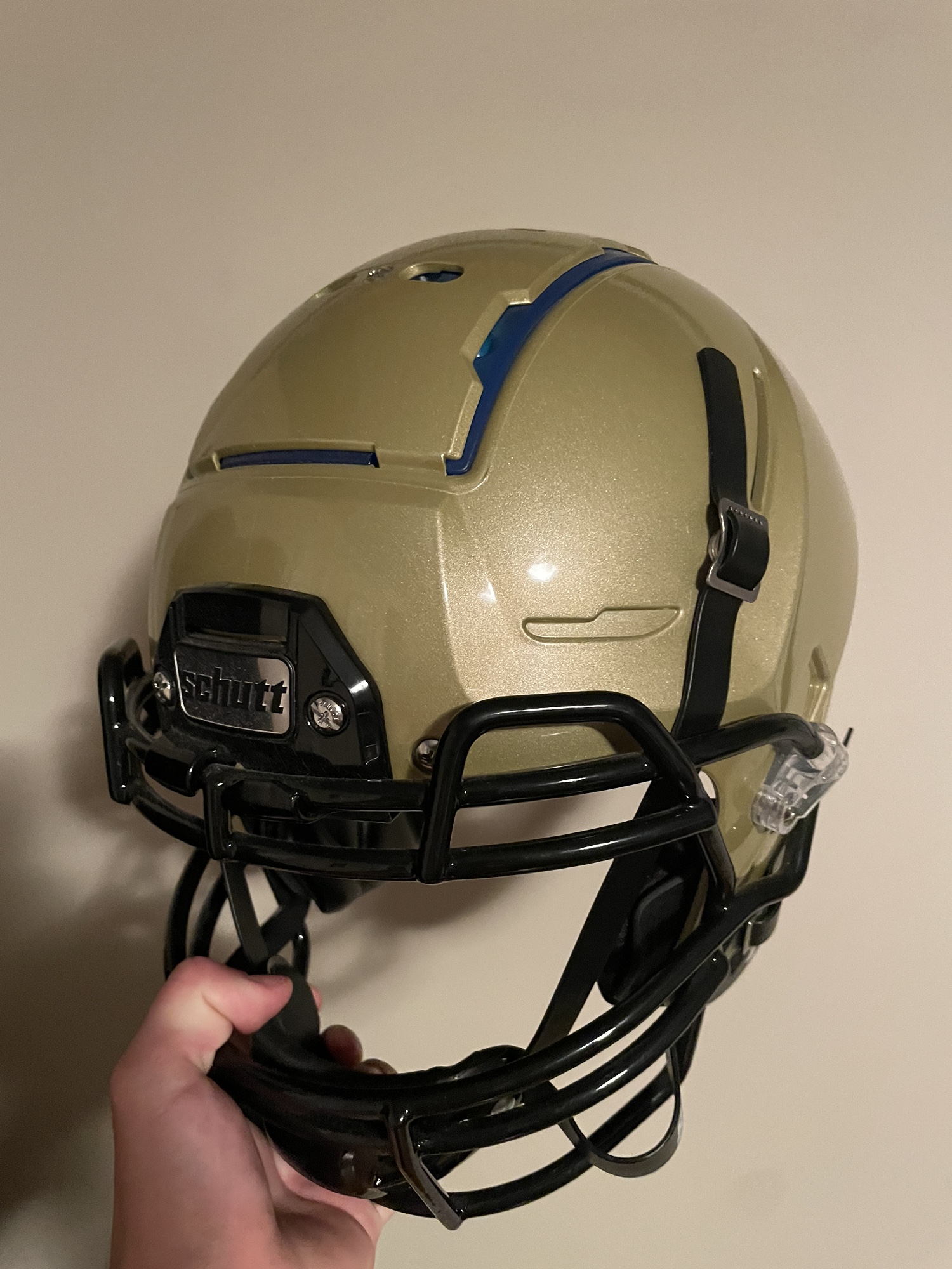 Adult Large Schutt F7 Helmet | SidelineSwap
