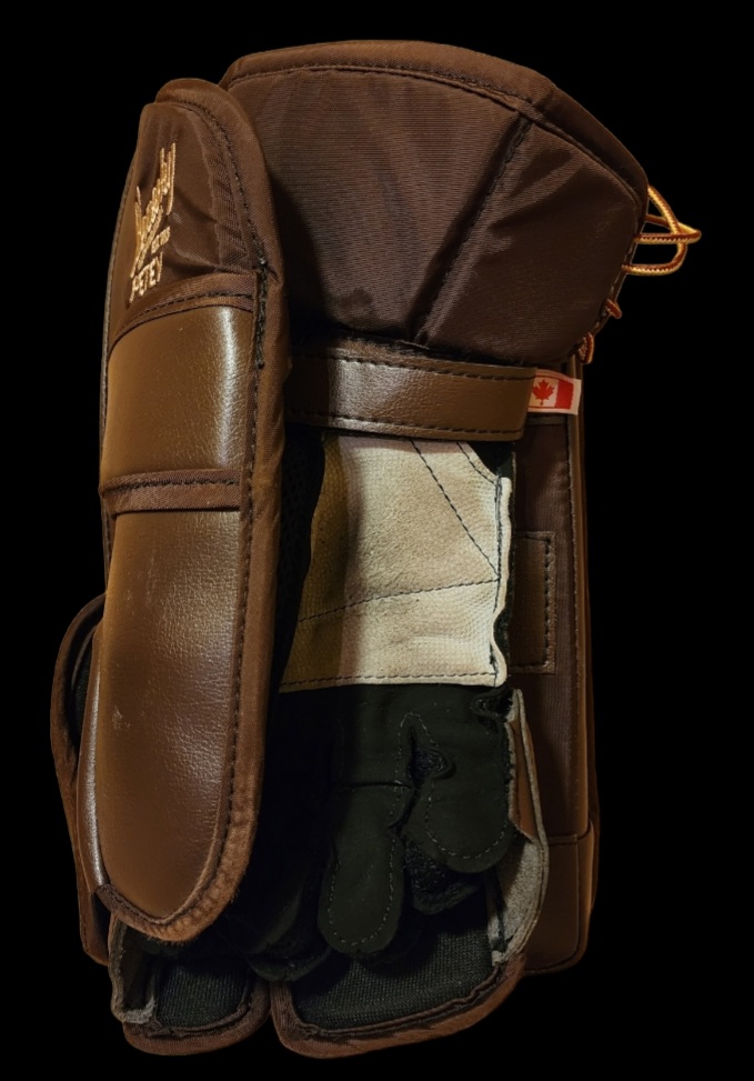 Kenesky Used 34" Regular Goalie Full Set Pro Stock | SidelineSwap