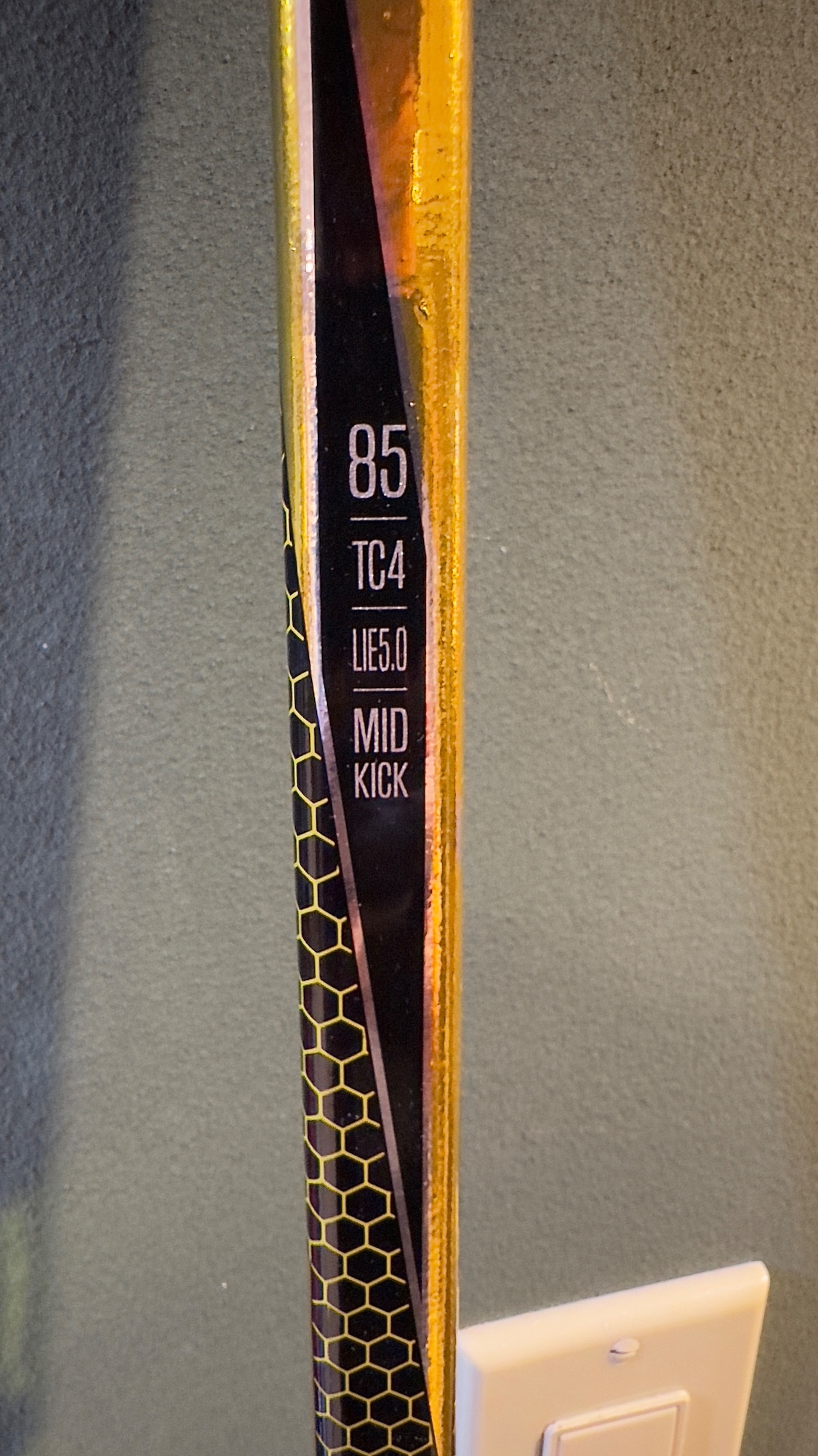 True Catalyst PX Senior RH TC4 / P28 Project X Hockey Stick | SidelineSwap