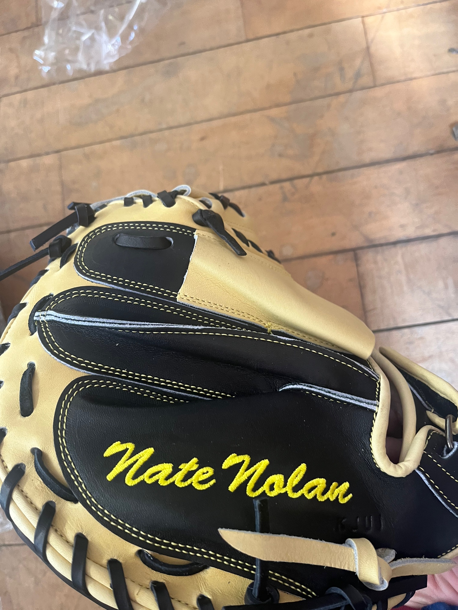 New All-Star Right Hand Throw 33.5" CM3000SBT Catcher's Glove Nate ...