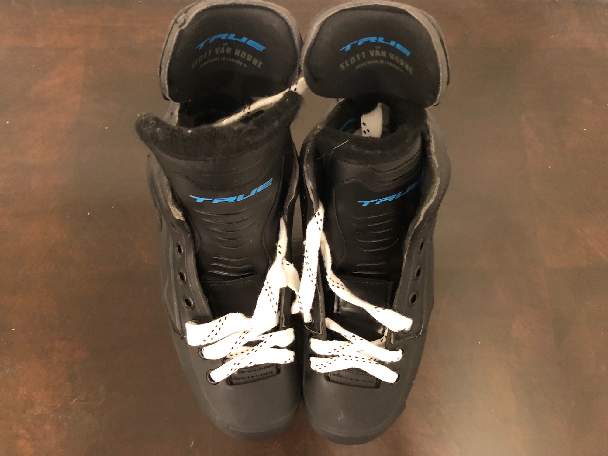 Junior New True Pro Custom Hockey Skates Regular Width Pro Stock Size 5 ...