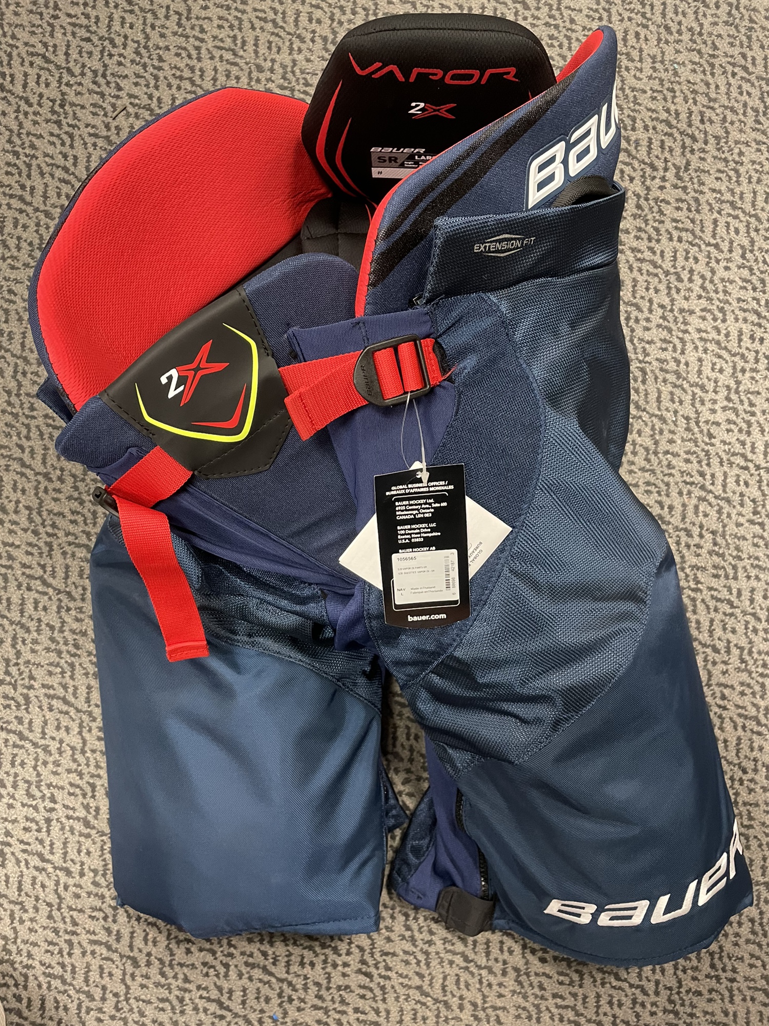 Bauer Navy Vapor 2X Senior Large Breezers | SidelineSwap