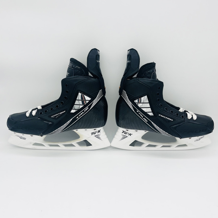Like New True Pro Custom Hockey Skates-9 D/A-280 Tuuks | SidelineSwap