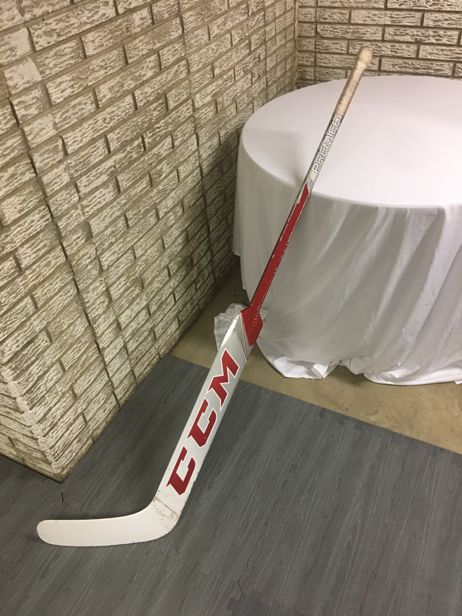 CCM Premier P2.9 25" Paddle - Carey Price Curve Goalie Stick | SidelineSwap