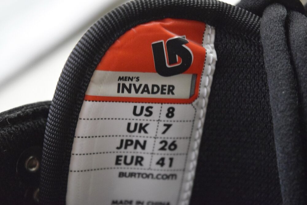 BURTON INVADER SNOWBOARD BOOTS MEN SIZE 8 | SidelineSwap