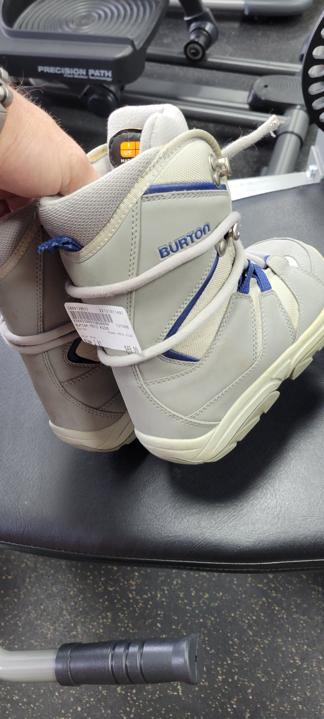 Used Burton Moto Kids Junior 01 Boys' Snowboard Boots | SidelineSwap
