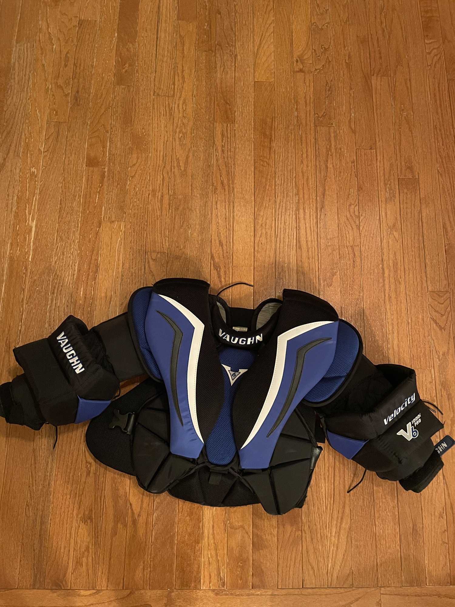 Used Large Vaughn Velocity V6 Goalie Chest Protector | SidelineSwap