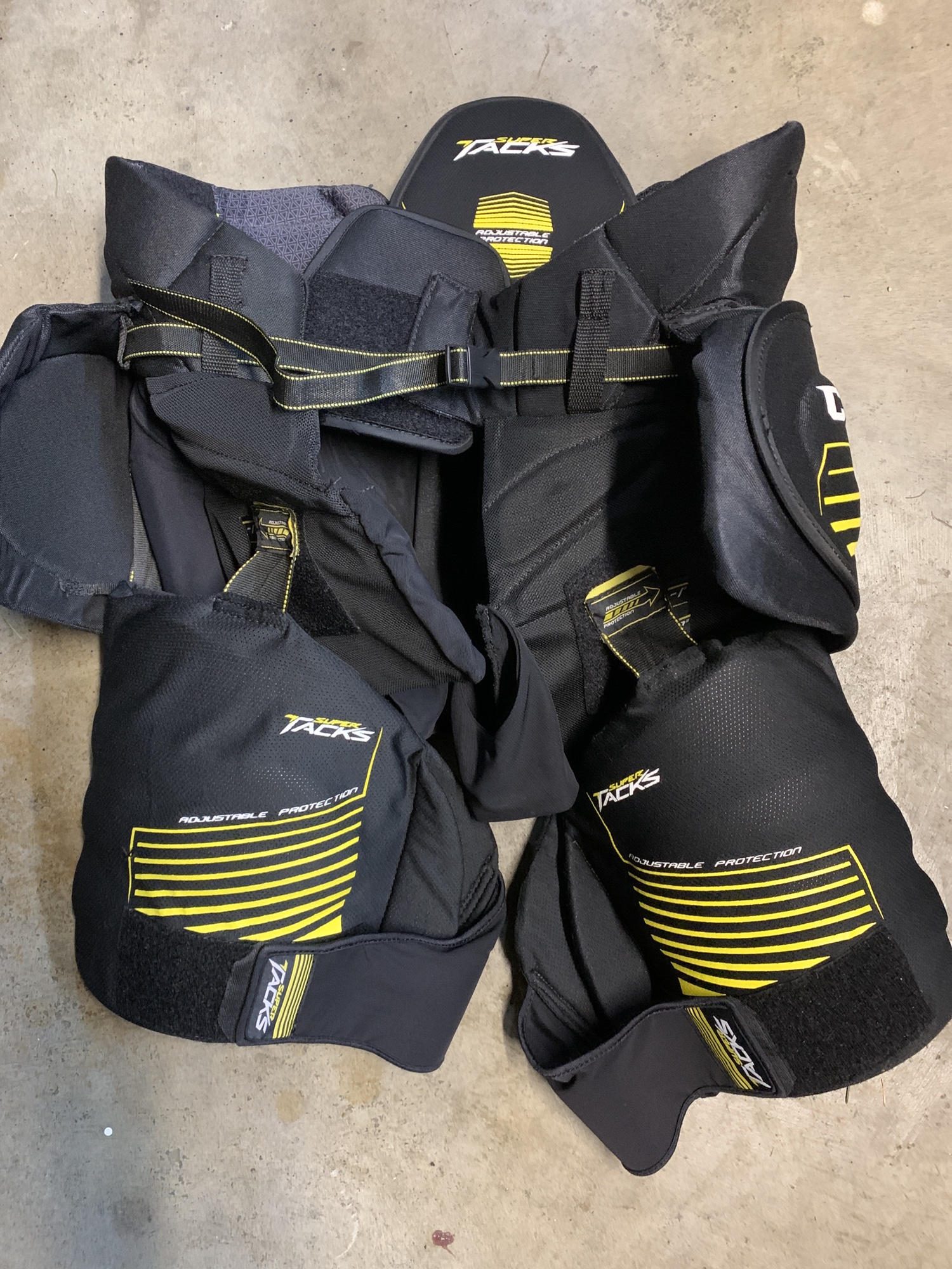 CCM Tacks girdle xl | SidelineSwap