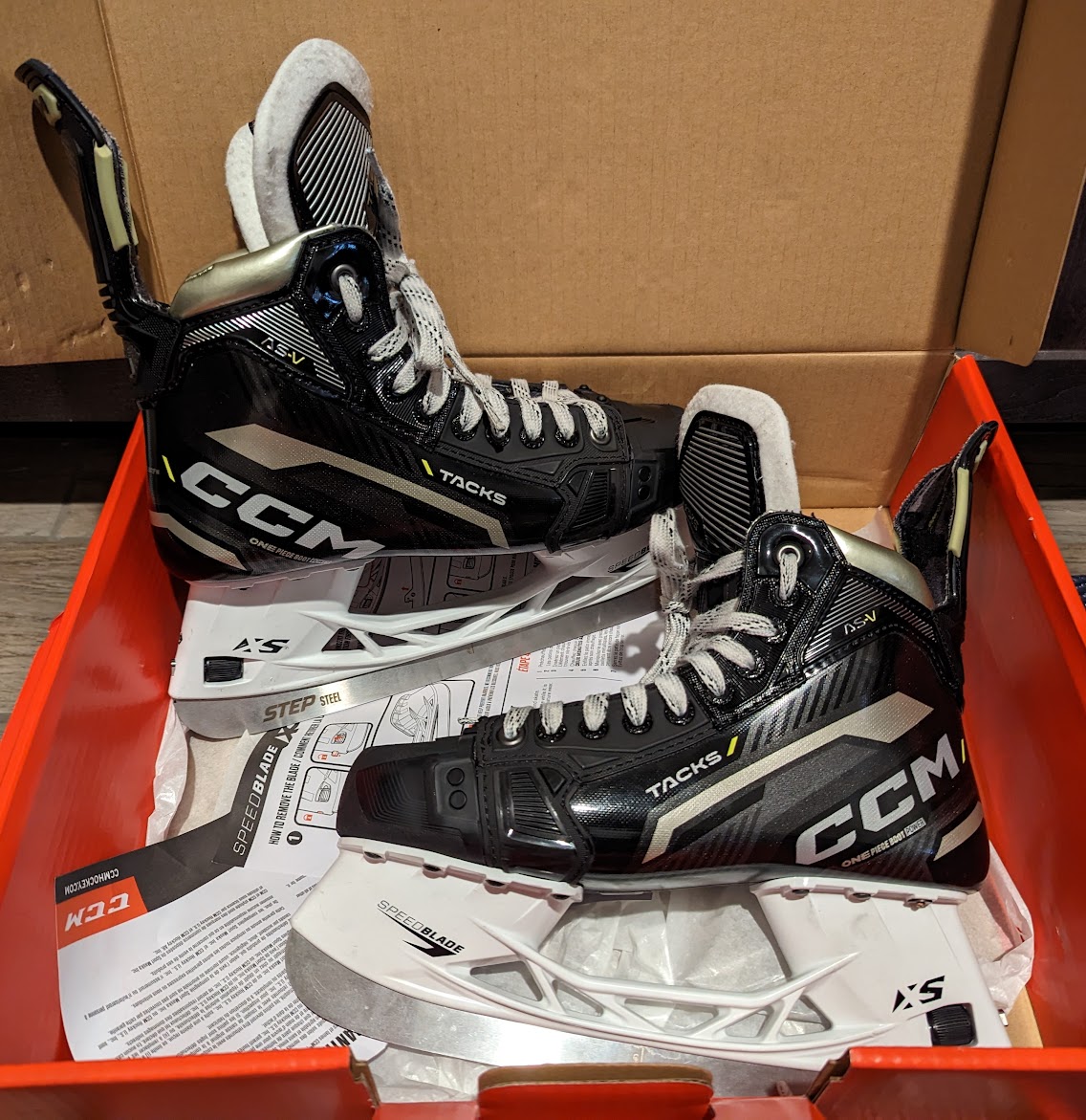 CCM Tacks AS-V Hockey Skates - Size 7.0 - STEP Steel included ...