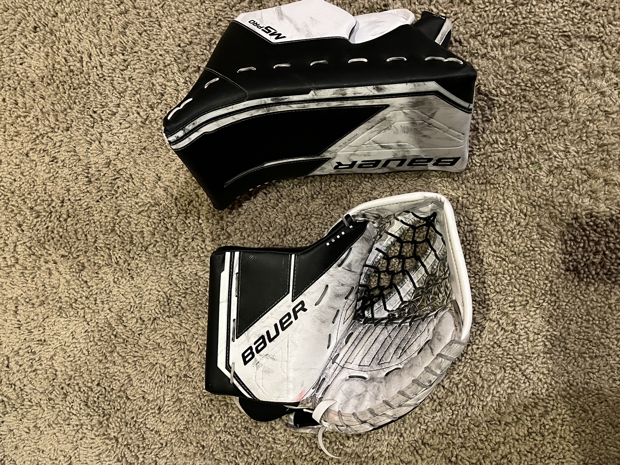 Bauer Supreme M5 Pro Leg Pads Glove Blocker | SidelineSwap