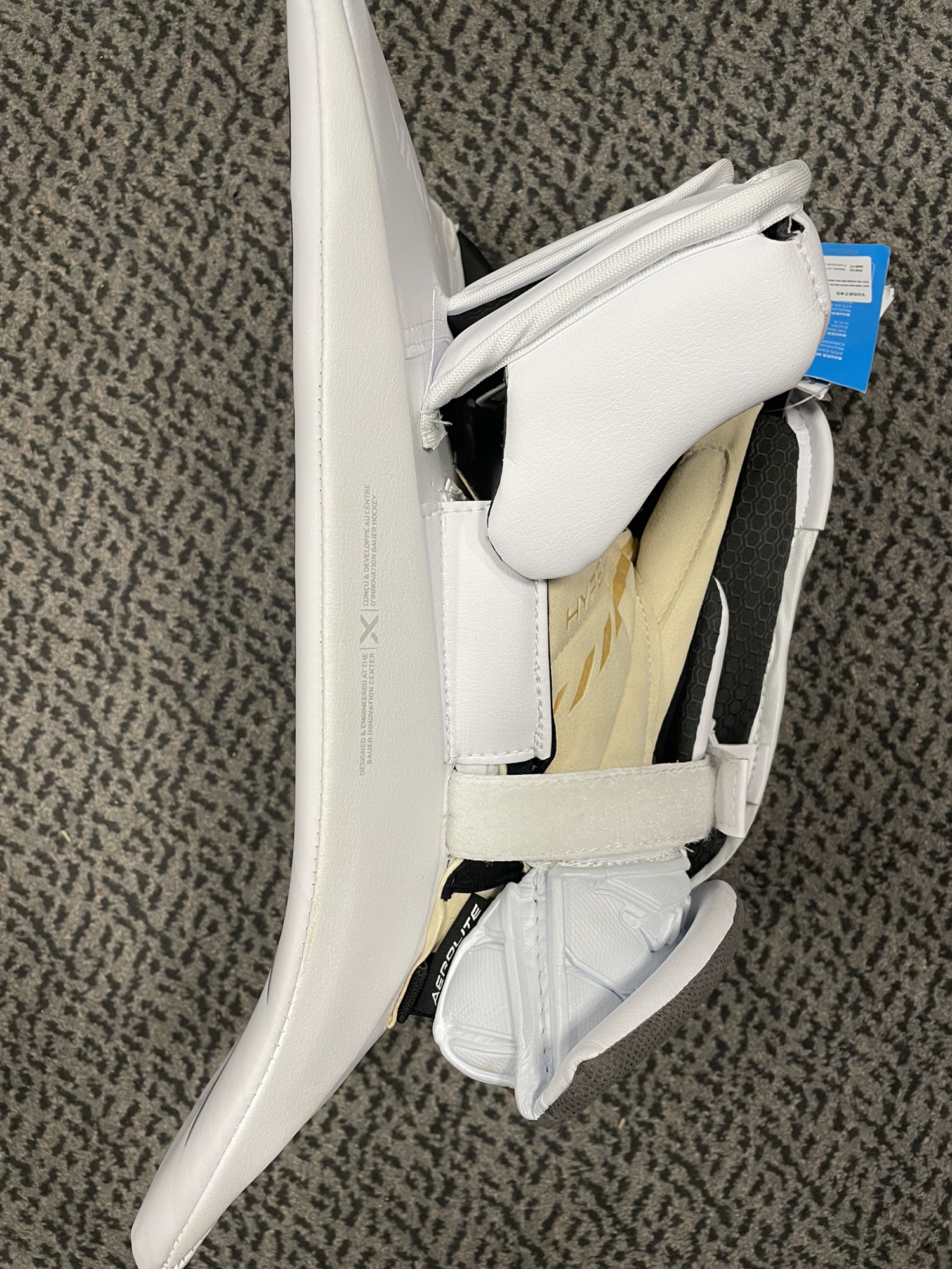 Bauer Senior White Hyperlite regular blocker | SidelineSwap
