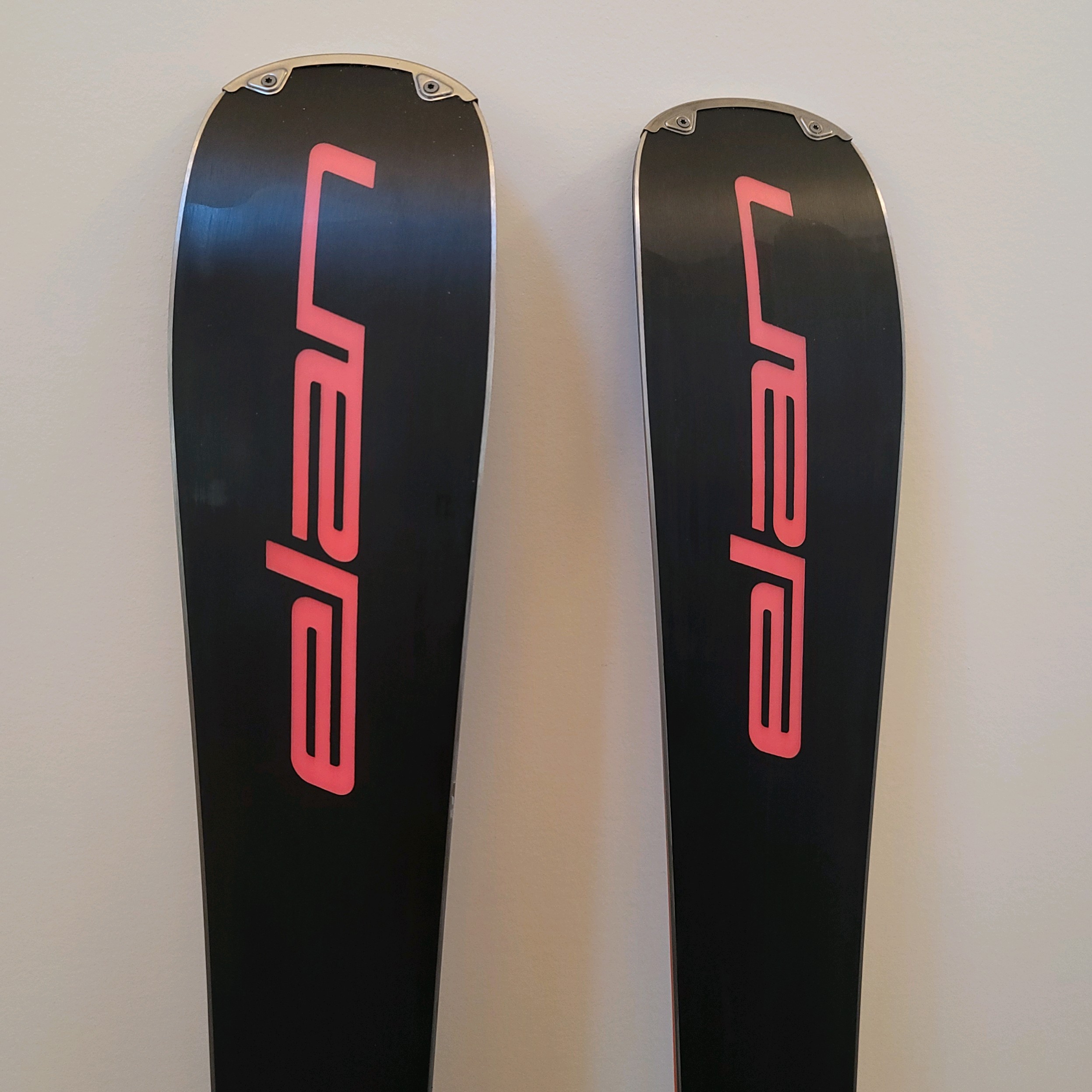 Used Women's 2022 Elan Wildcat 82C 146 cm All Mountain Skis With ELW 9 ...