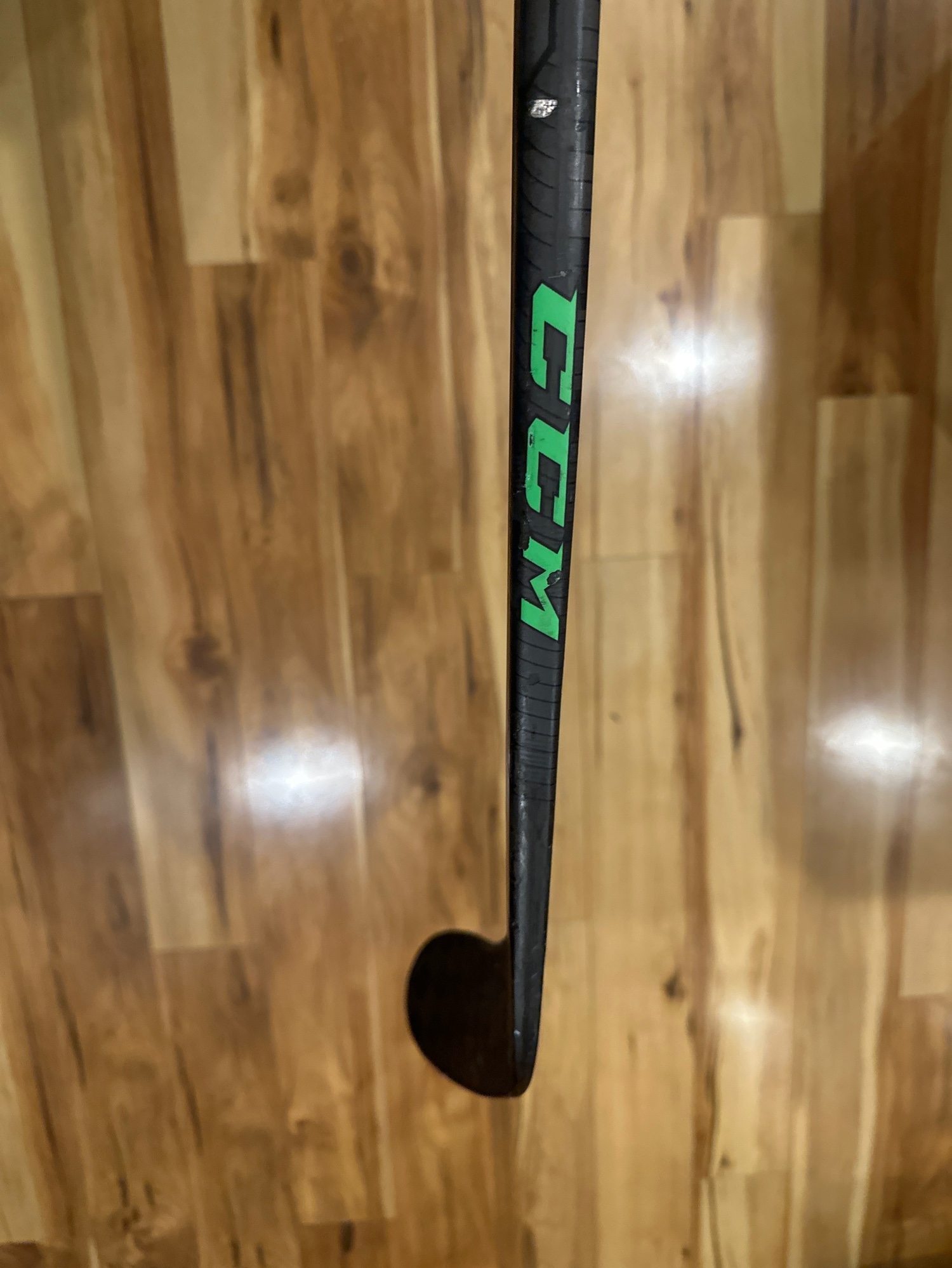 Ccm trigger 6 pro RH P28 70 flex senior | SidelineSwap