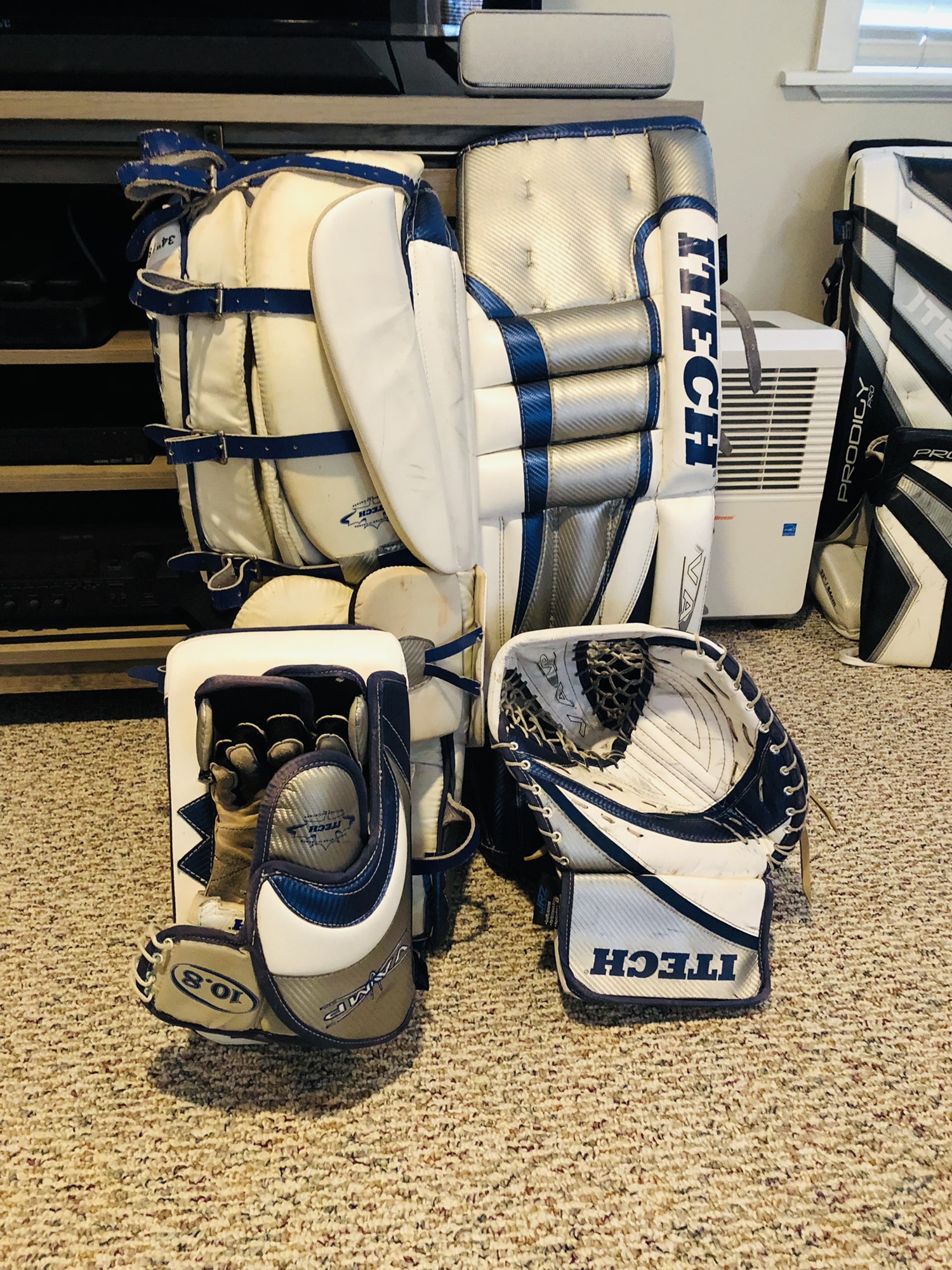 Itech Vamp 10.8 Pro Pads and Mitts | SidelineSwap