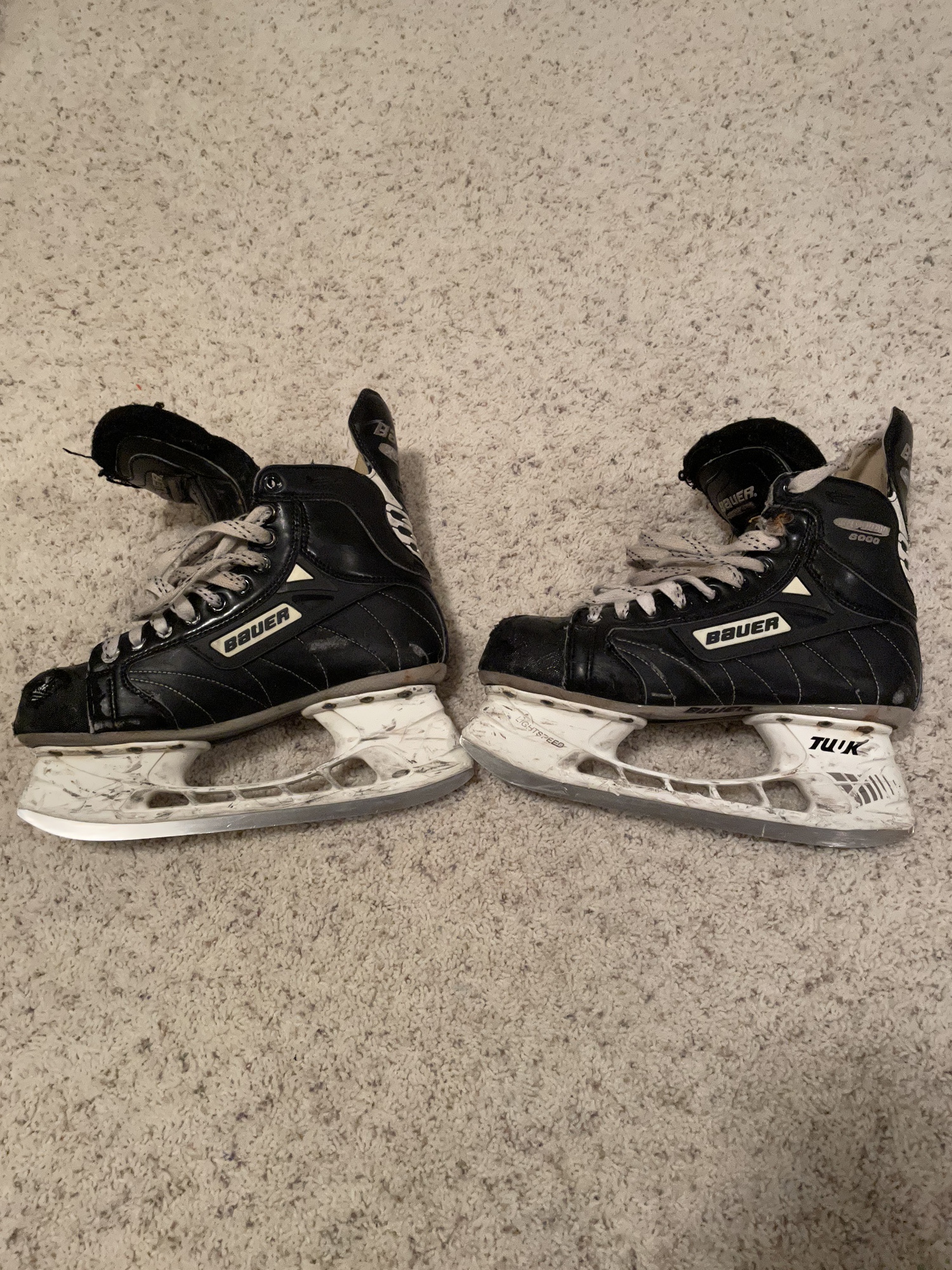 Used Bauer Size 8 Supreme 6000 Hockey Skates | SidelineSwap