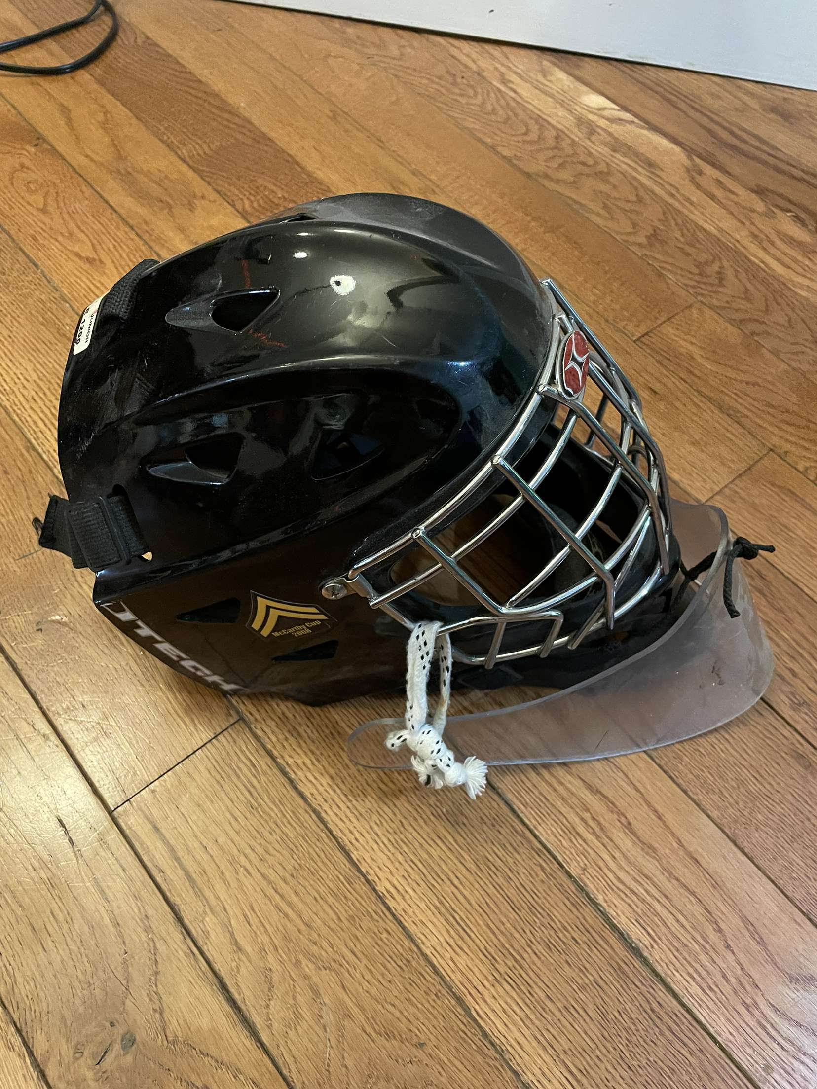 Junior Used Itech profile 1200 Goalie Mask | SidelineSwap