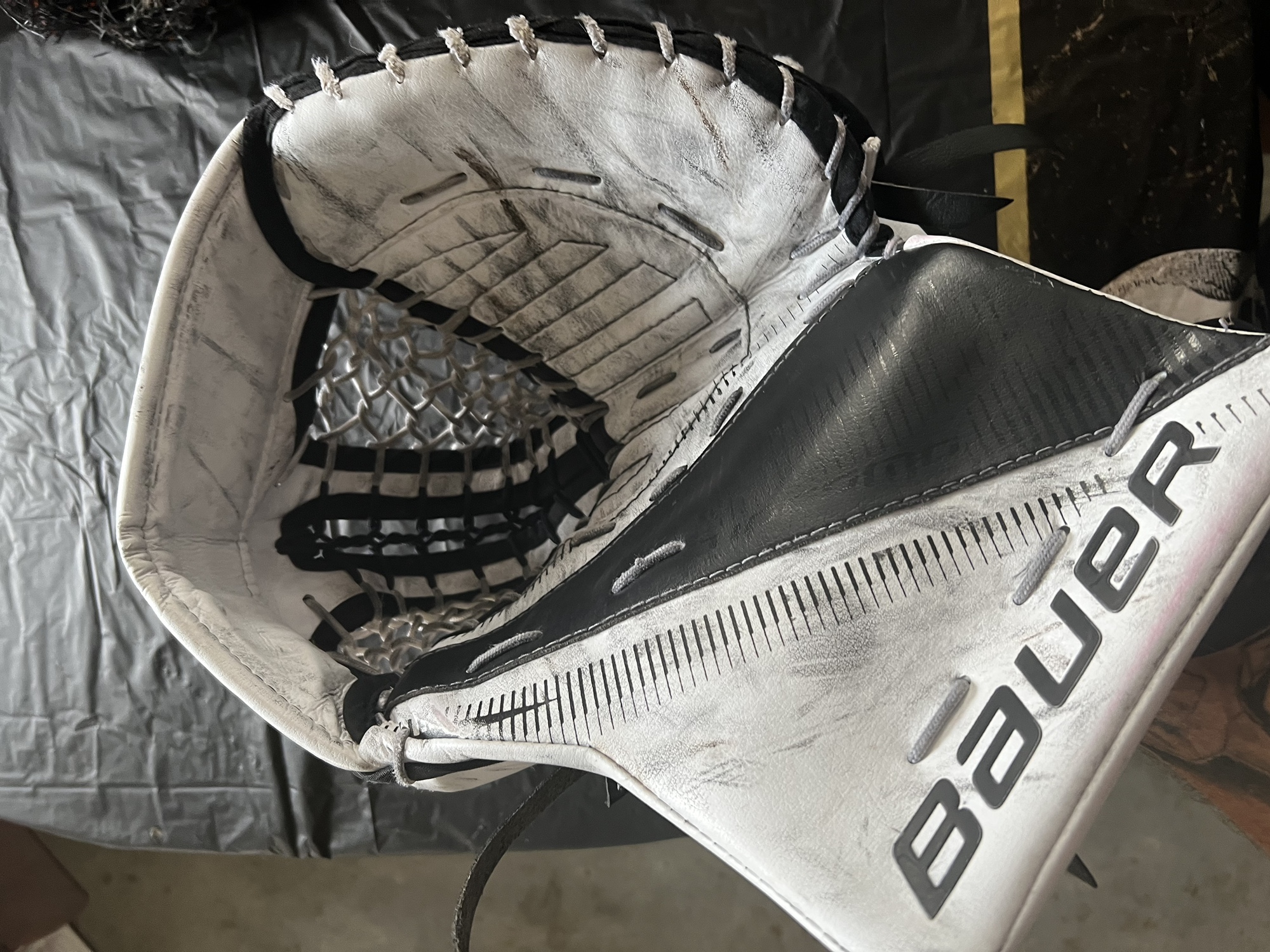 Used Regular Supreme S29 | SidelineSwap