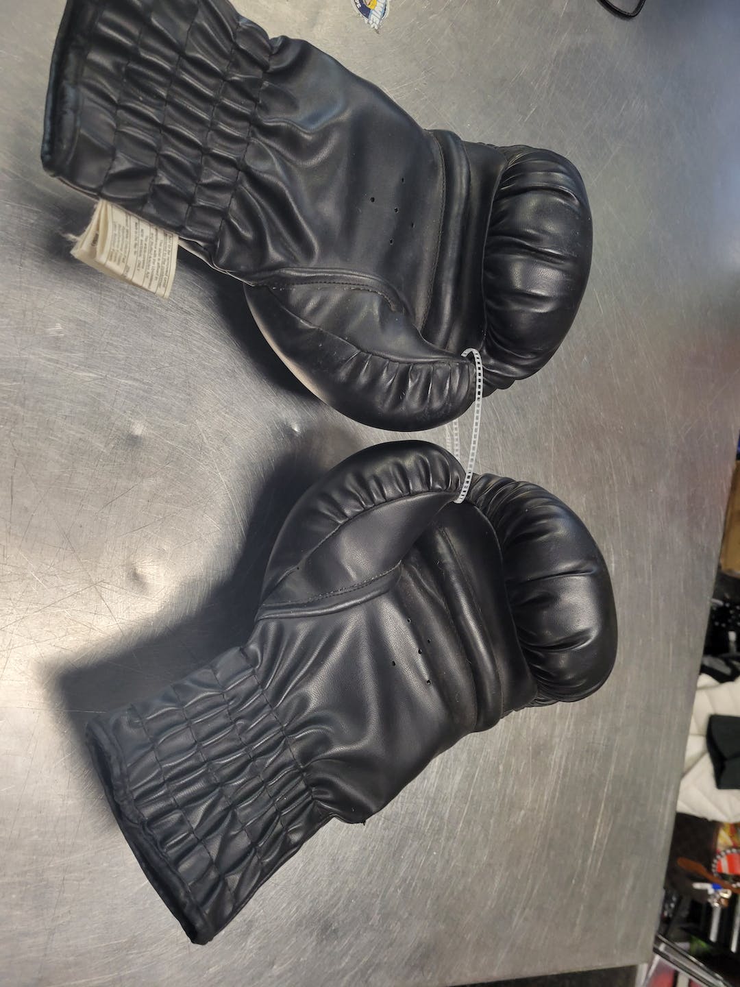 Used Century Lg 18 Oz Boxing Gloves | SidelineSwap