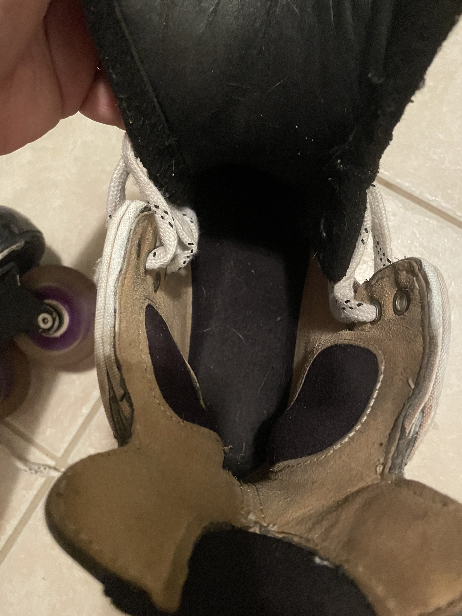 Used Mission Regular Width Size 8 Wicked Light Inline Skates | SidelineSwap