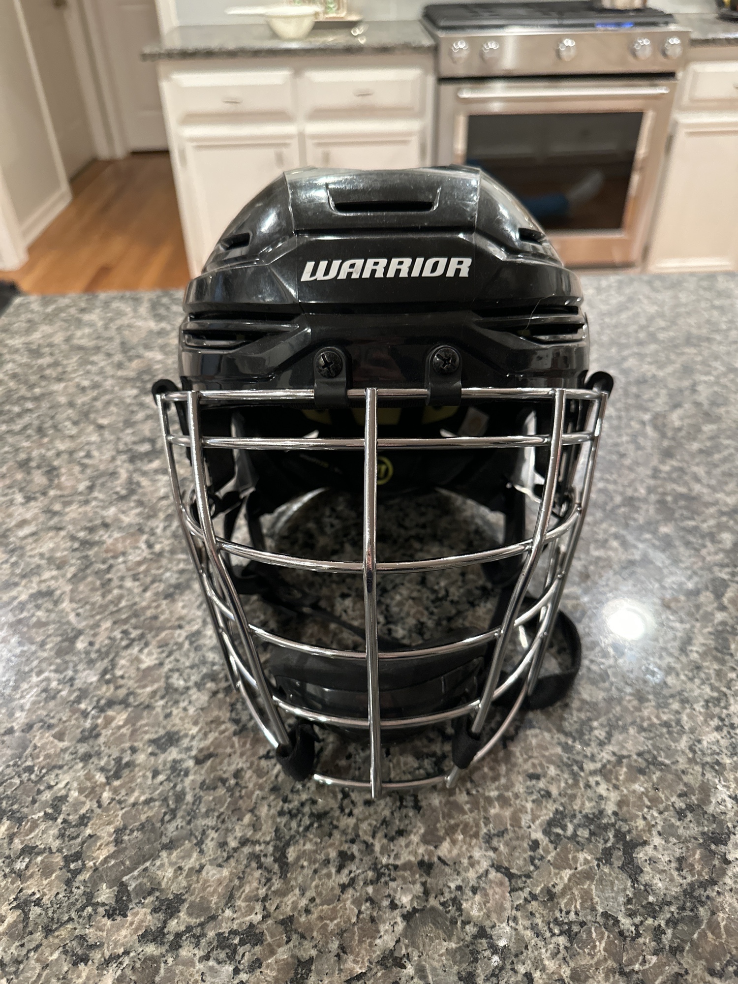 New Player's Warrior Fatboy Alpha Pro Box Helmet | SidelineSwap