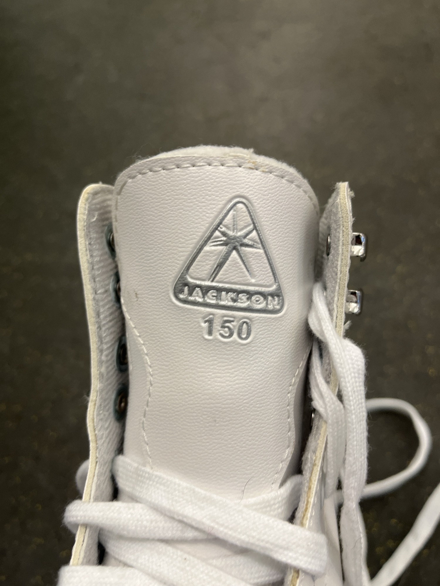 Used Jackson 150 Figure Skates 2.0 | SidelineSwap