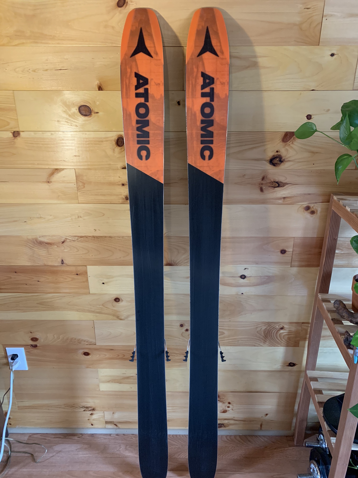 2020 Atomic Backland 107 (182 length) with Dynafit Rotation 12 bindings ...
