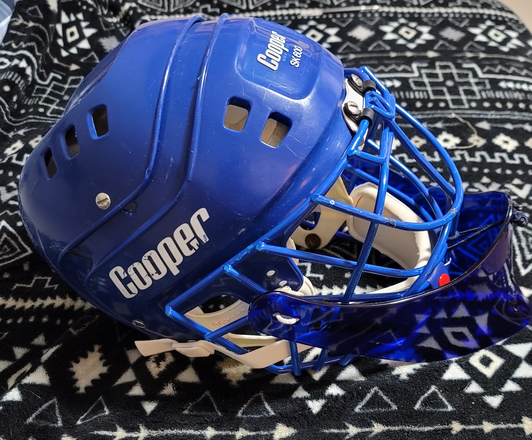 Cooper SK600 w/ HM30 cage | SidelineSwap