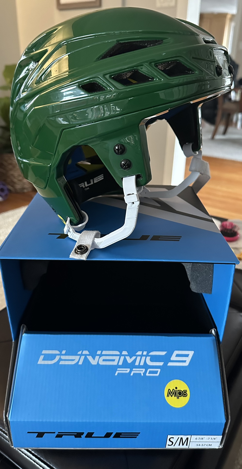 True Dynamic 9 Pro Helmet - Small/Med | SidelineSwap