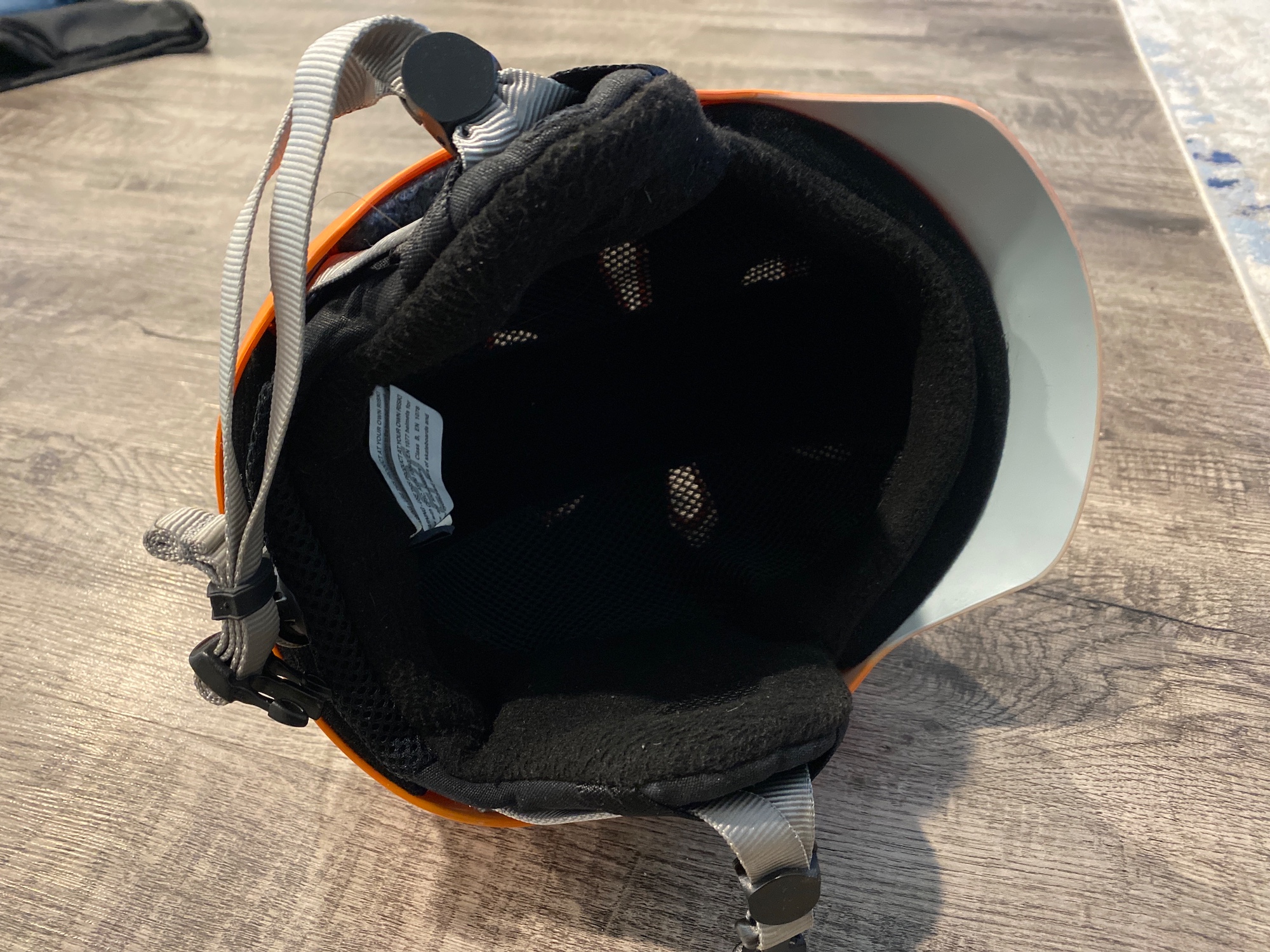 Bern Used Medium ski helmet | SidelineSwap