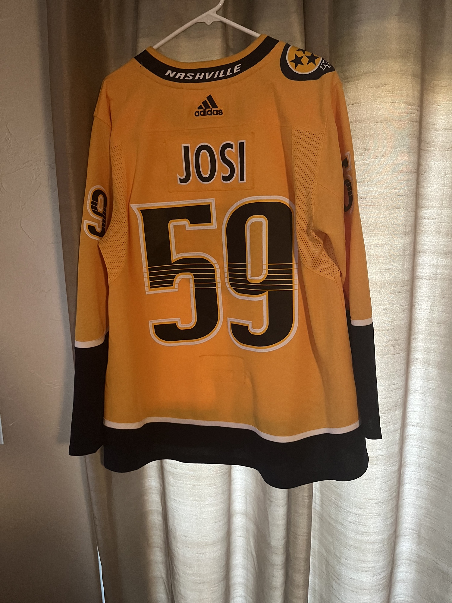Nashville predators jersey | SidelineSwap