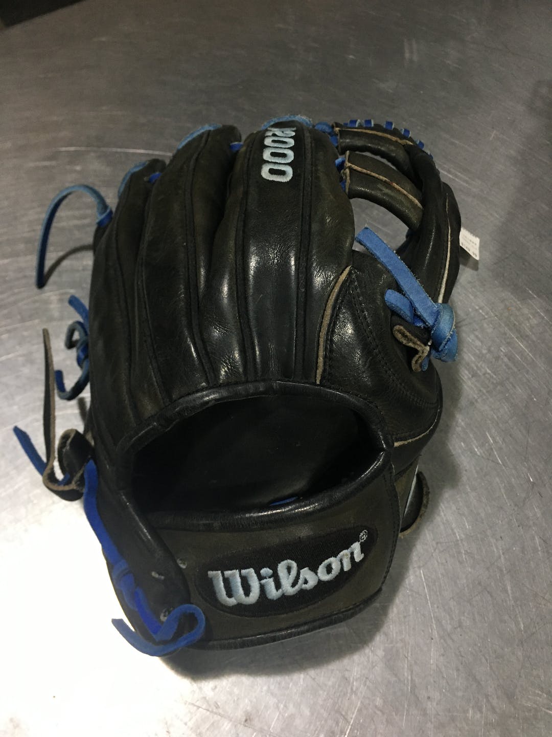 Used Wilson A2000 El3 11 3 4" Fielders Gloves | SidelineSwap