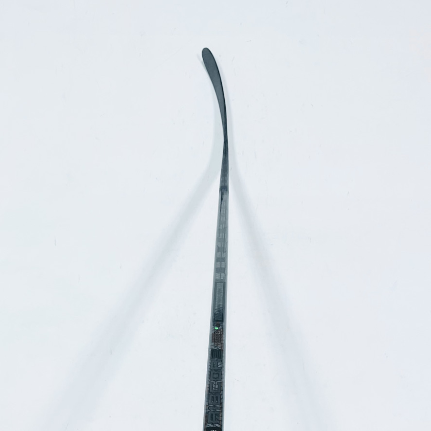 Like New CCM Ribcore Trigger 6 Pro-RH-75 Flex-P28 | SidelineSwap