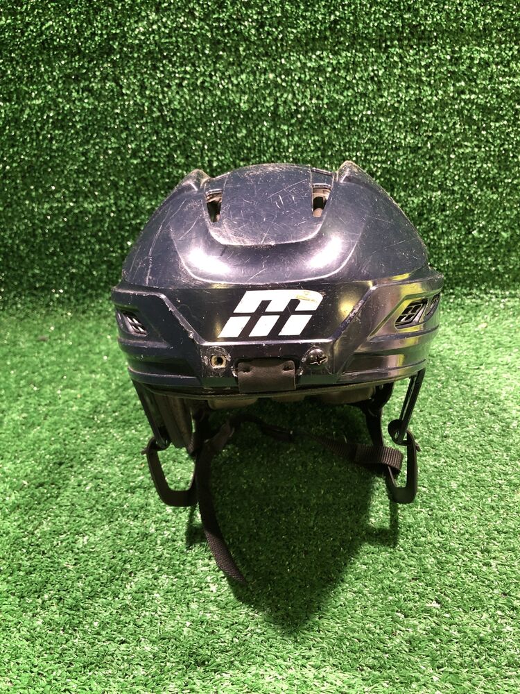 Cascade M11 Hockey Helmet Small | SidelineSwap