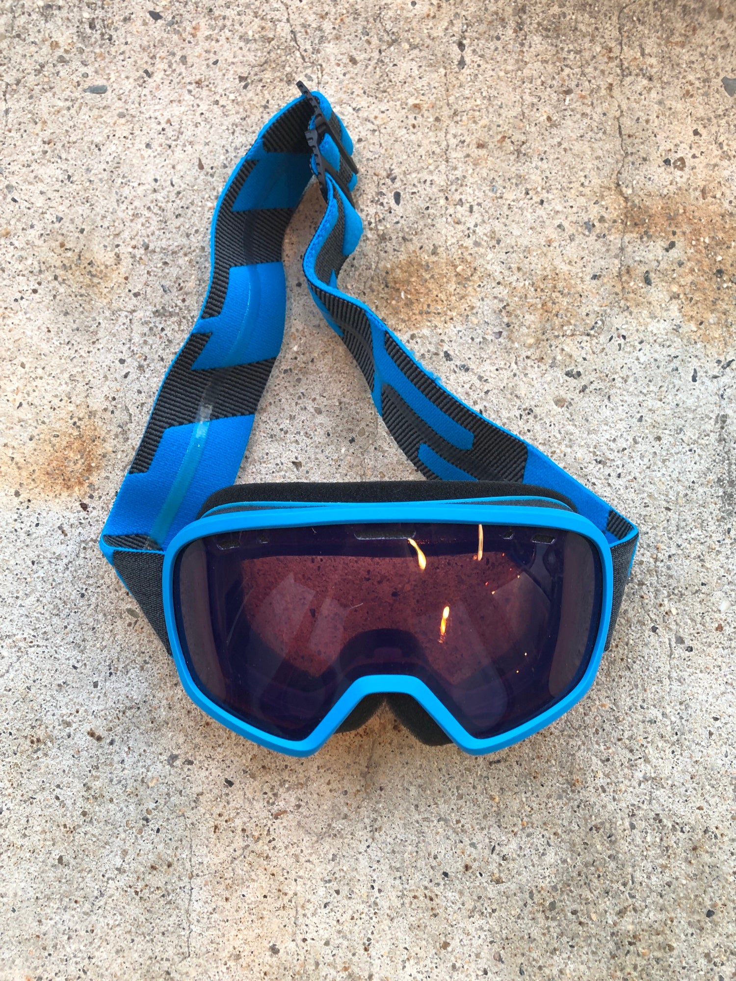 Used Kid's Smith Aspect Snowboarding Helmet (Size: Small) | SidelineSwap