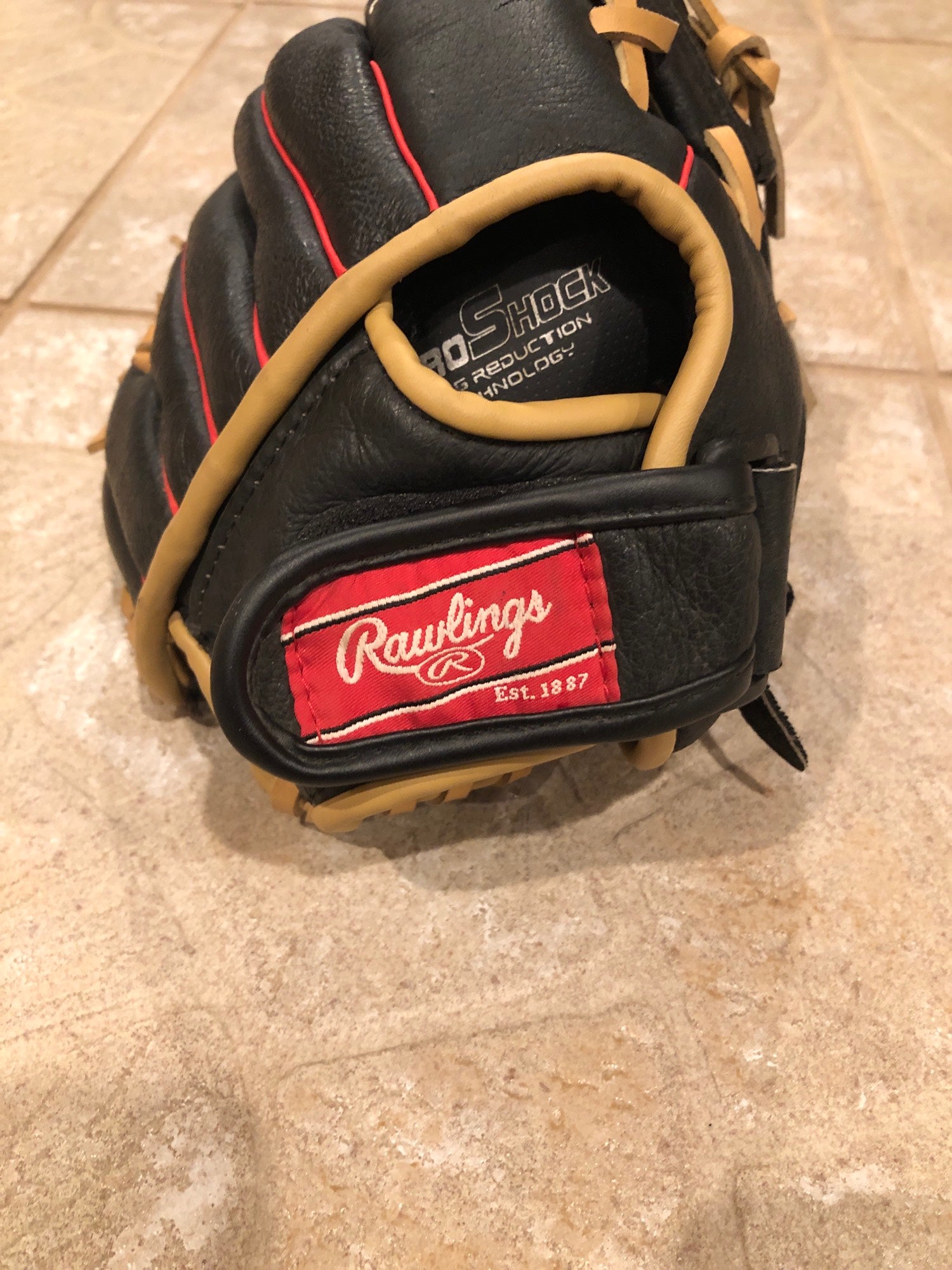 Used Rawlings Highlight Series Right Hand Throw Baseball Glove 10.5" | SidelineSwap