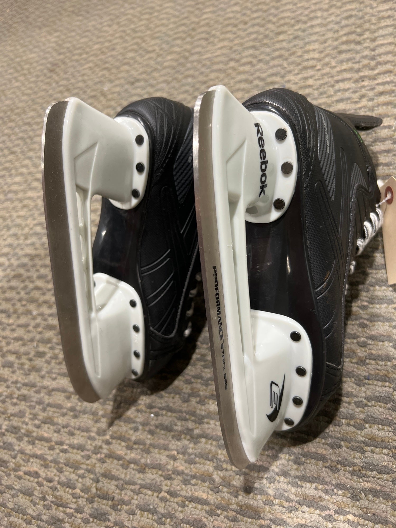 Junior Used Reebok RibCor Hockey Skates D&R (Regular) 2.0 | SidelineSwap