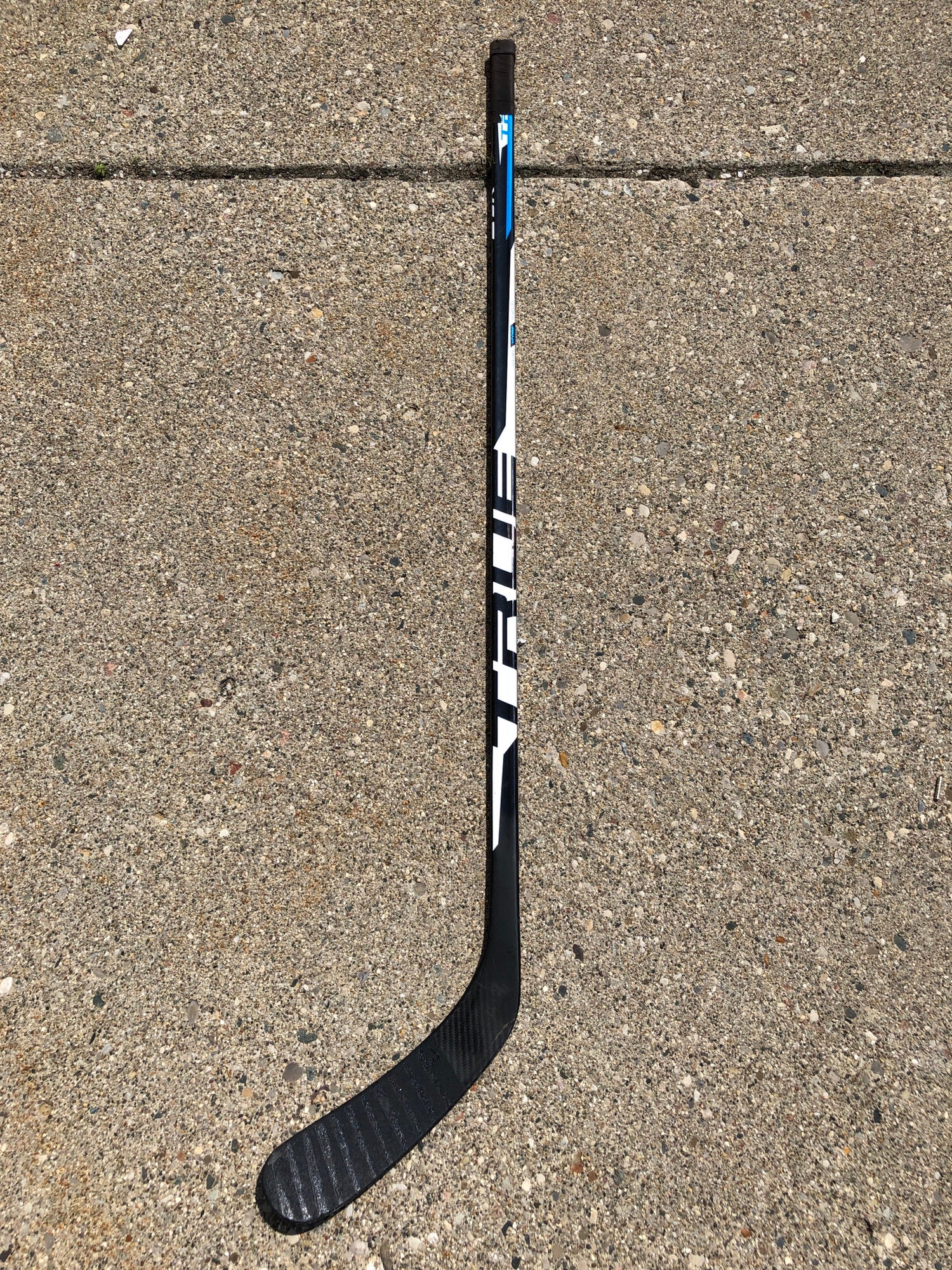 Used Intermediate True XC5 ACF Right Hockey Stick TC2.5 | SidelineSwap