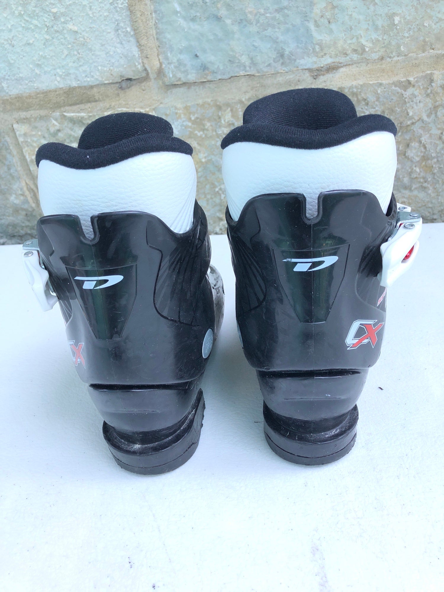 Mondo 20.5 & below (259mm & lower) Used Kid's Dalbello CX Ski Boots ...