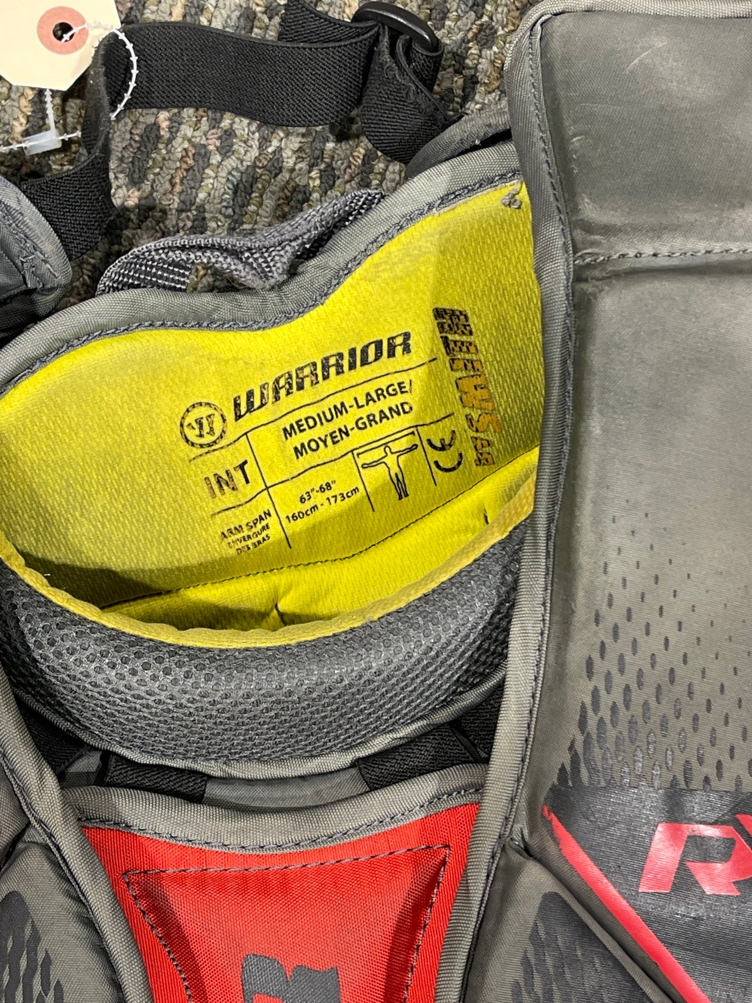 Medium/Large Warrior RG4 Goalie Chest Protector | SidelineSwap