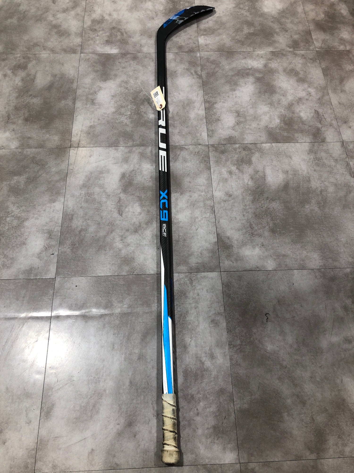 Used Senior True XC9 ACF Left Hockey Stick TC4 | SidelineSwap
