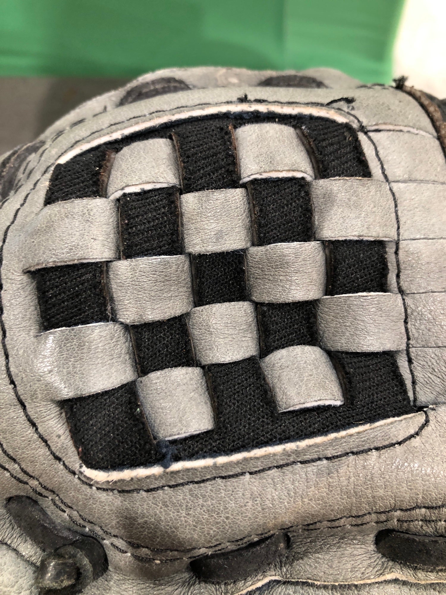 Used Rawlings Fastback Right Hand Throw Baseball Glove 10.5" | SidelineSwap